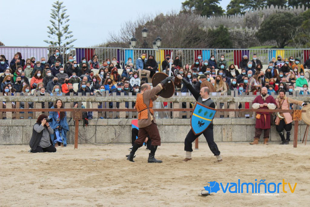 COMBATE DE ESGRIMA MEDIEVAL (14) - ValmiñorTV