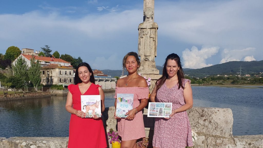 2022-07-07 – Solaina con los libros publicados - ValmiñorTV