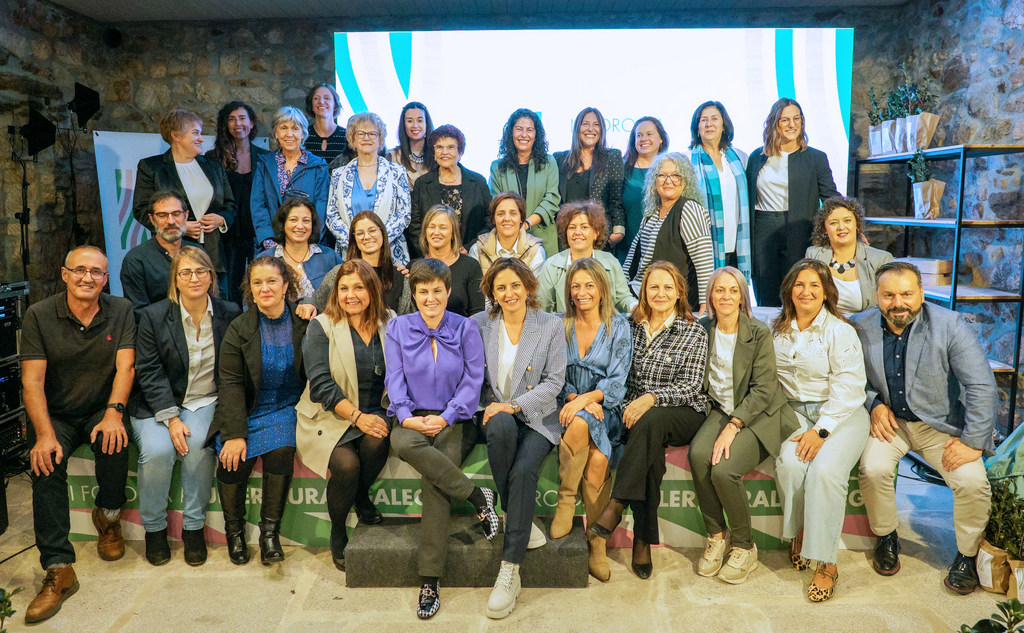 2023-10-20 – O III Foro da Muller Rural Galega rende homenaxe a Luisa ...