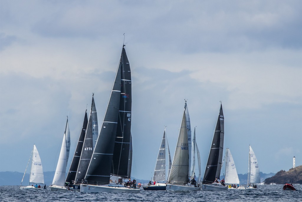 2024-04-27 – Tres horas hubo que esperar a dar la salida – Foto Rosana ...